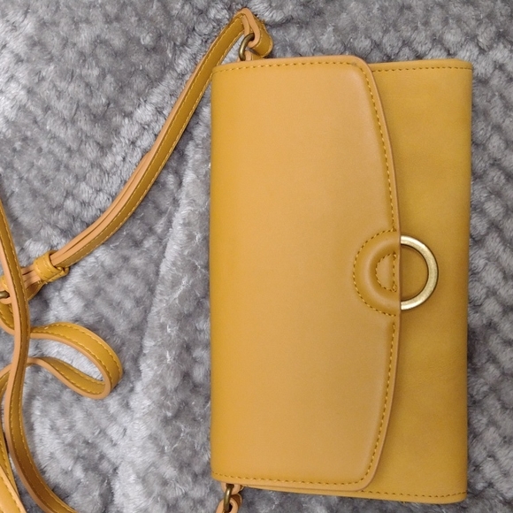 Universal Thread | Bags | Universal Thread Crossbody Wallet | Poshmark